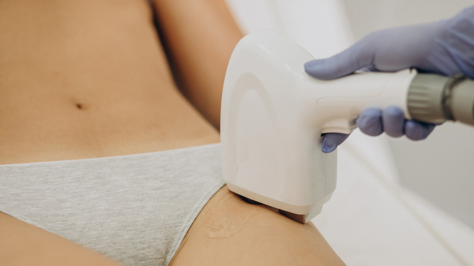 Depilacja laserowa bikini. Kompletny przewodnik dla początkujących - Wellclinic